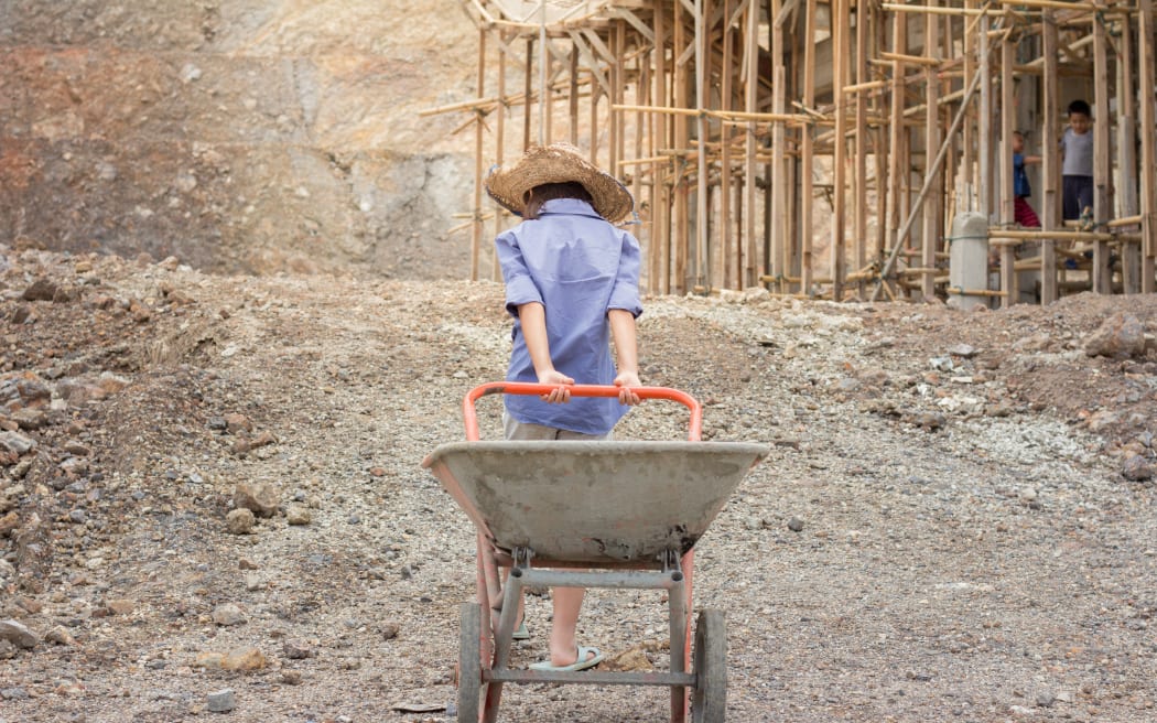 What do we know about modern slavery in our supply chains? | RNZ