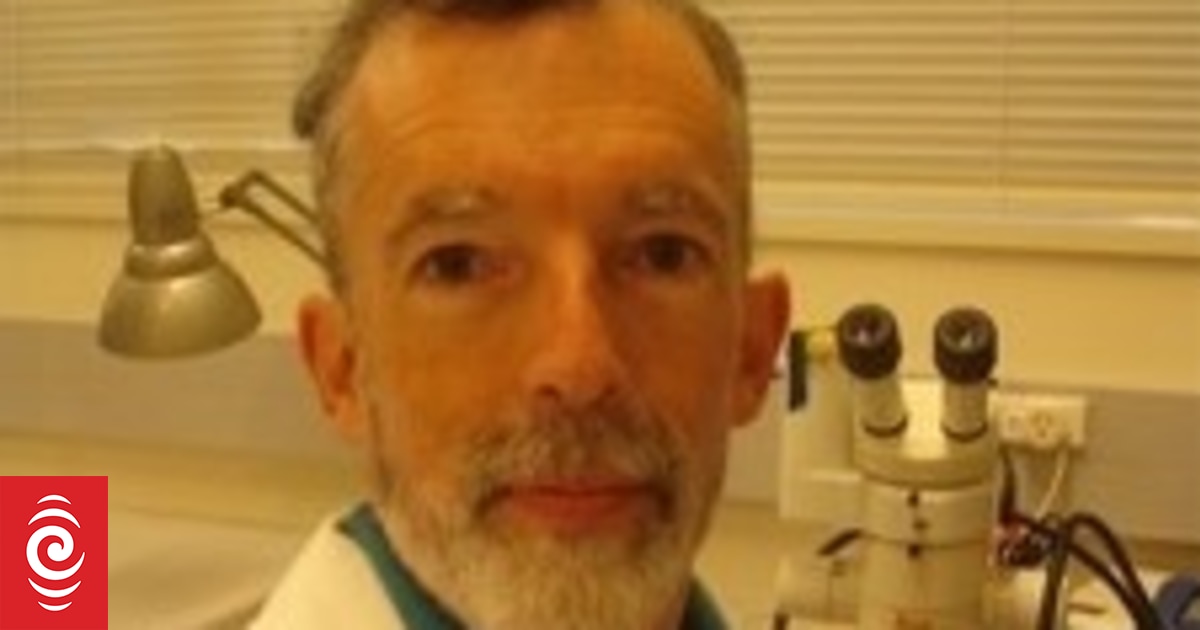 Staff witnessed violent struggle before insect expert stabbed, police ...