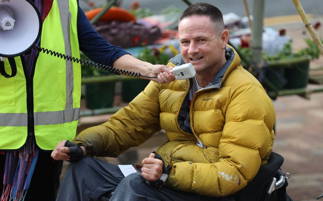 Stolen unicorn sculpture returned one year later | RNZ News