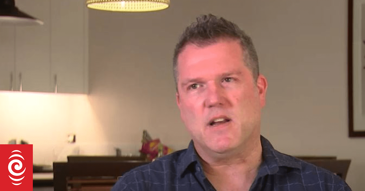 Doctor who treated Erin Patterson describes moment he came face-to-face ...