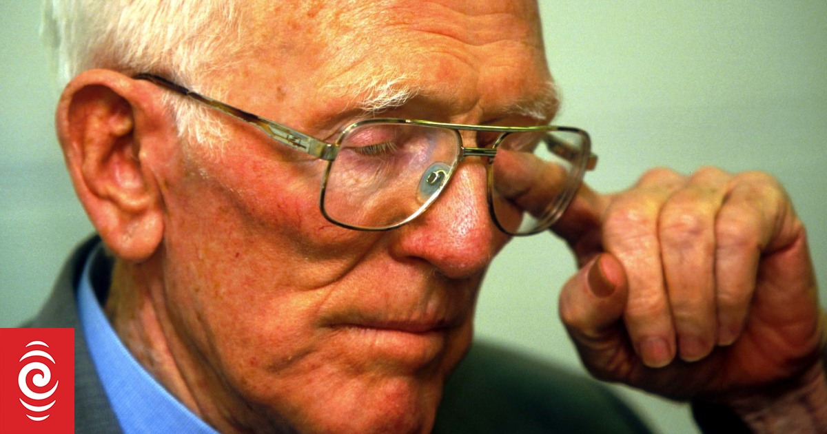 Allegations Dempsey was paid before 2006 World Cup vote | RNZ News