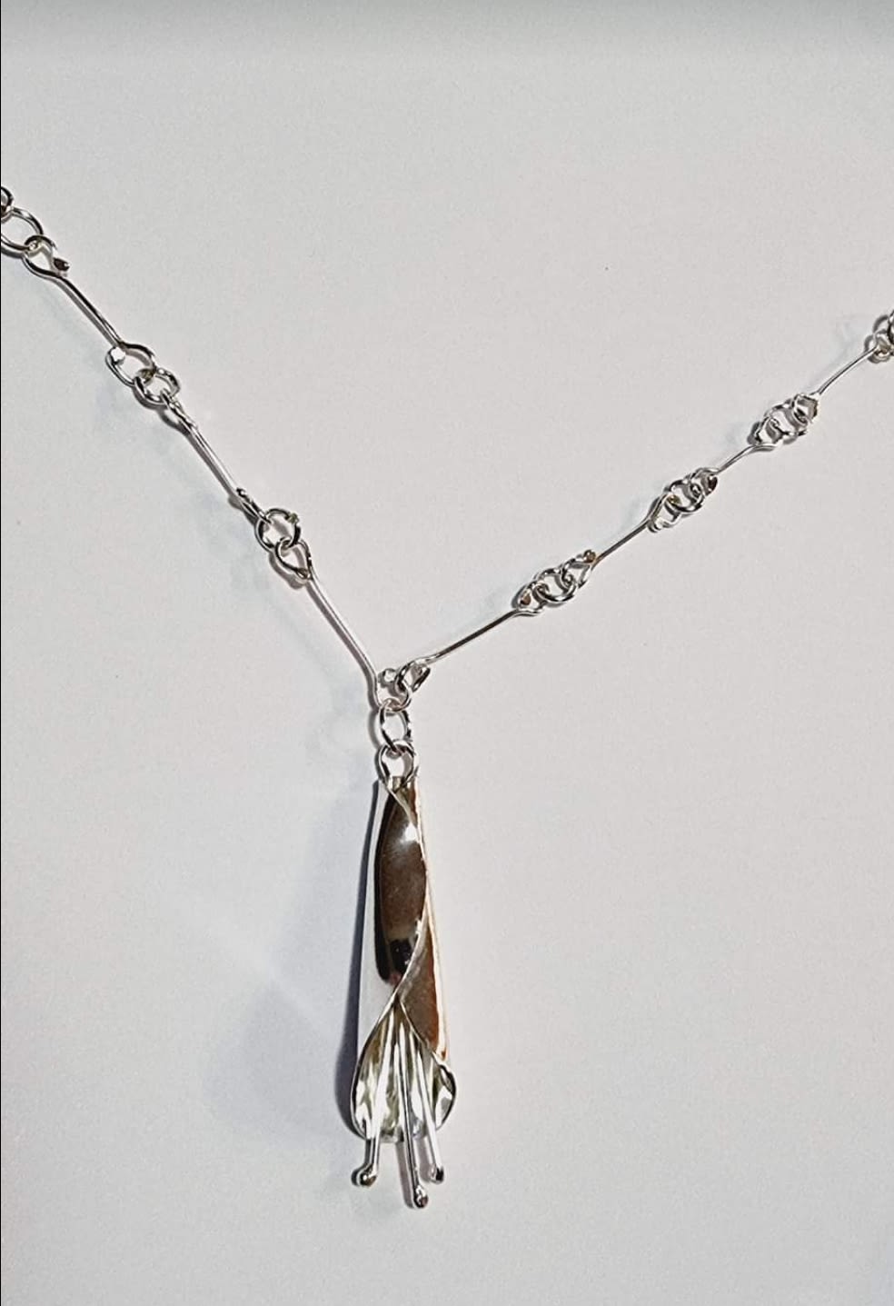 Kapiti Coast's Art Trail invites people into studios | RNZ