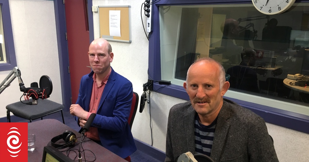 Debating the merits of a universal basic income | RNZ