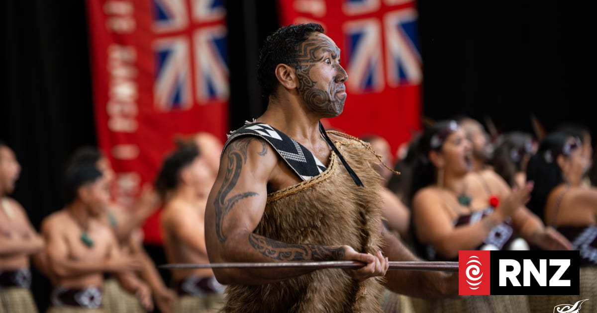 Die-hard Haka fans line up hours before first Te Matatini performance | RNZ