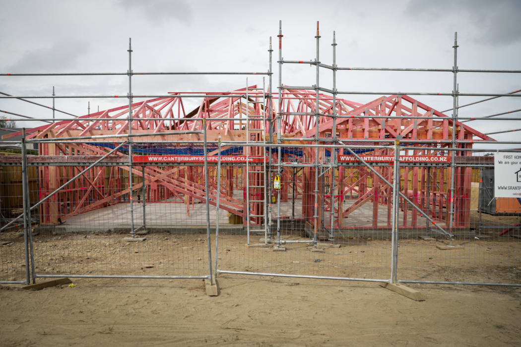 Building Code changes to boost new houses' energy efficiency | RNZ News