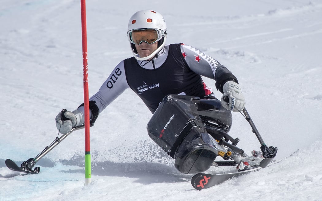 Peters takes New Zealand's first gold of Paralympic Games | RNZ News