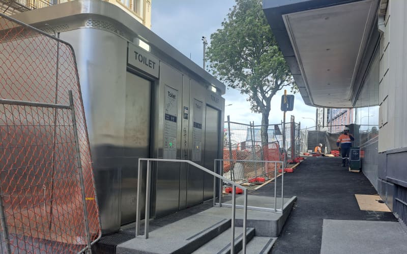 New K road toilet block causes stink with some residents | RNZ