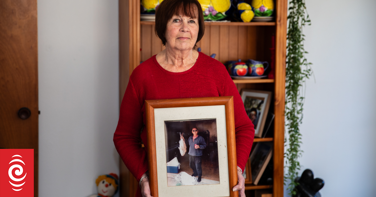 Nark: Facing an appeal, police apologise to Ross Appelgren's family for ...