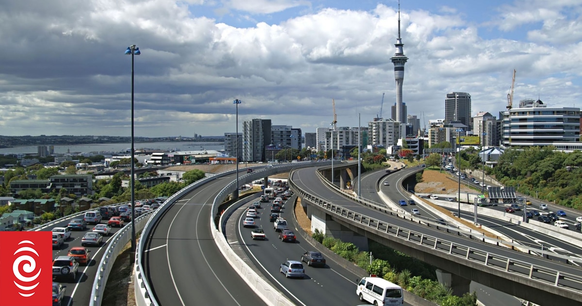 Auckland city centre facing congestion charge of $3.50 | RNZ News
