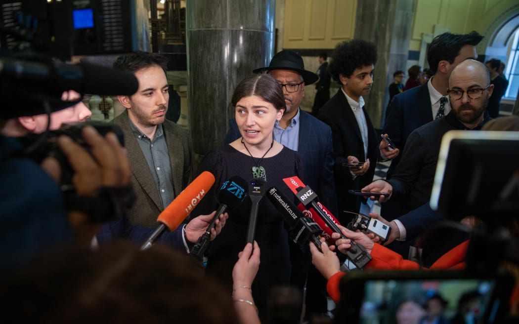 Former Green MP Darleen Tana says they have no intention of resigning ...