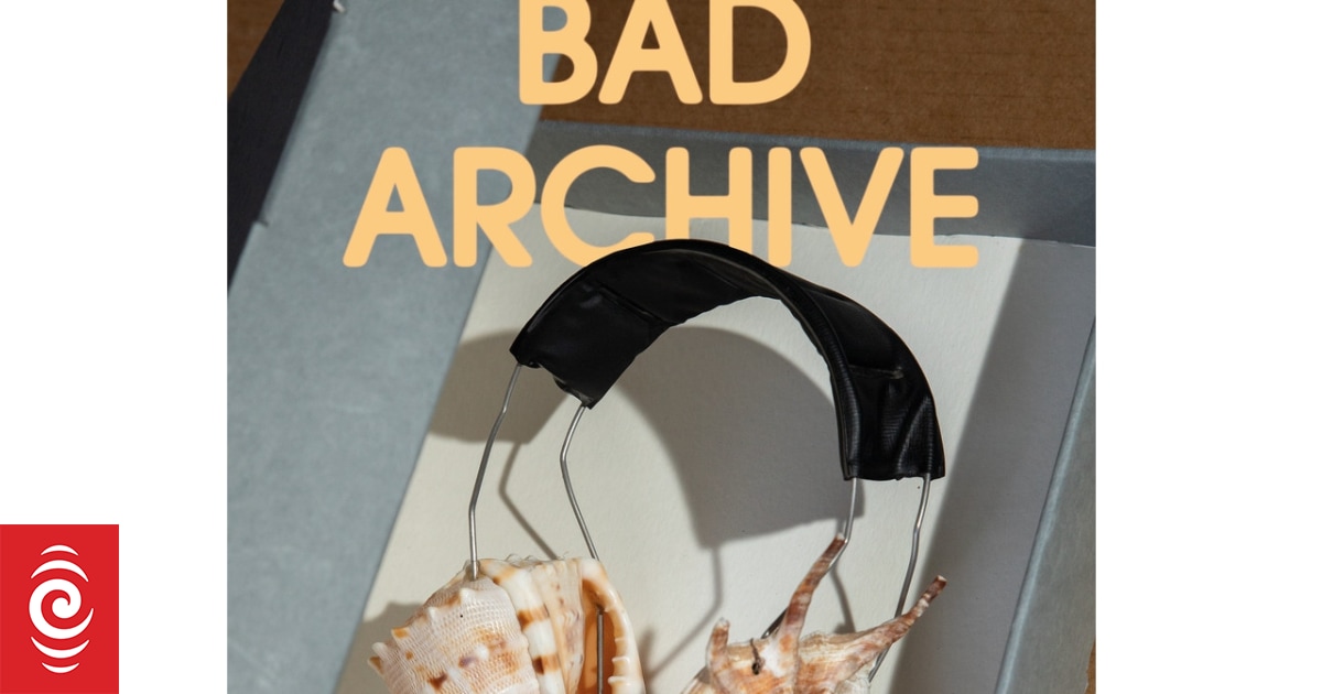 Book review: Bad Archive by Flora Feltham | RNZ