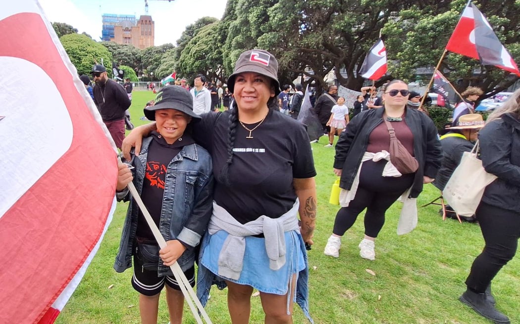 Hīkoi mō Te Tiriti: The final day march to Parliament in photos | RNZ News