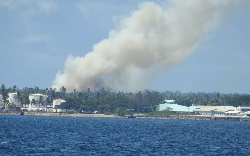 Tonga Govt issues warnings after fire at landfill | RNZ News