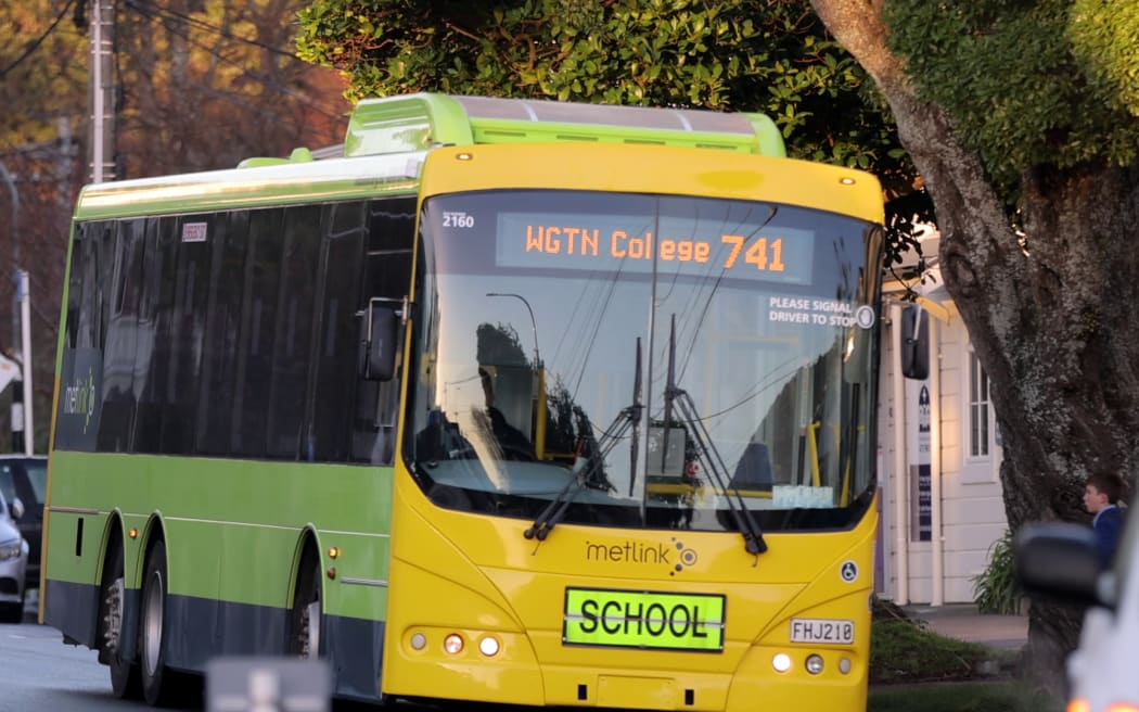 Real-time info coming to Wellington's public transport signs | RNZ News