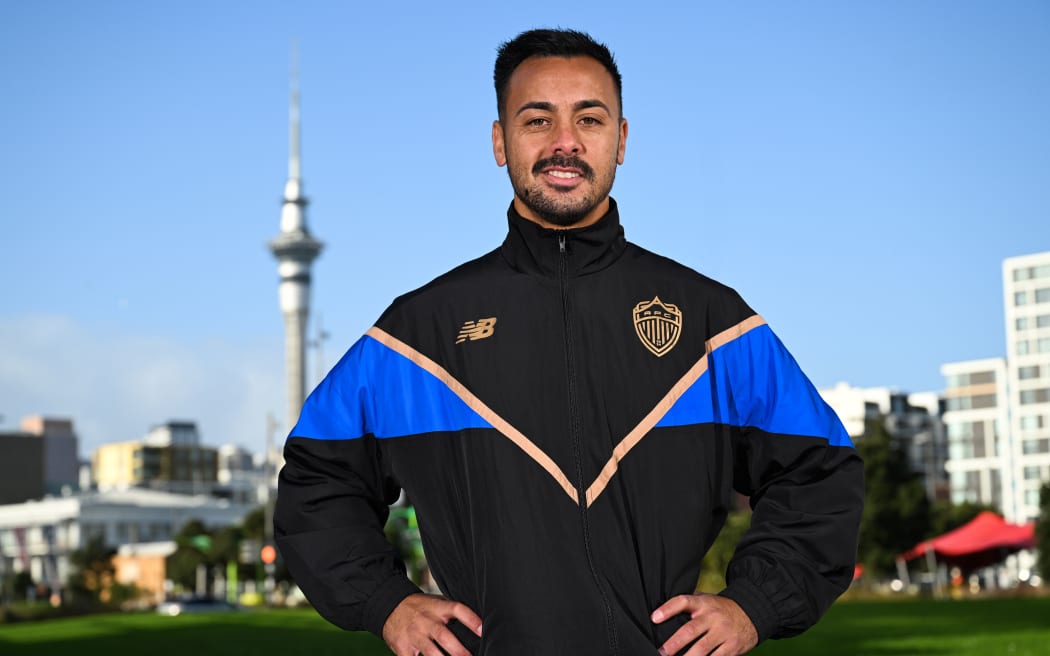 One player, two clubs: Howieson’s Auckland football journey | RNZ News