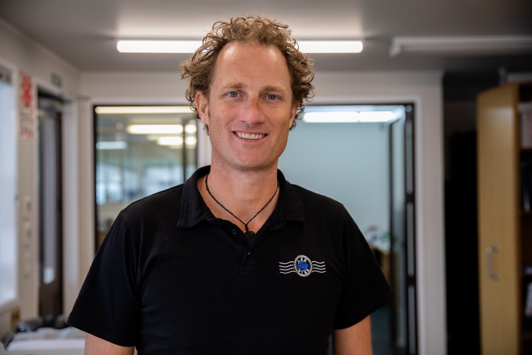 Following fish from sea to store | RNZ