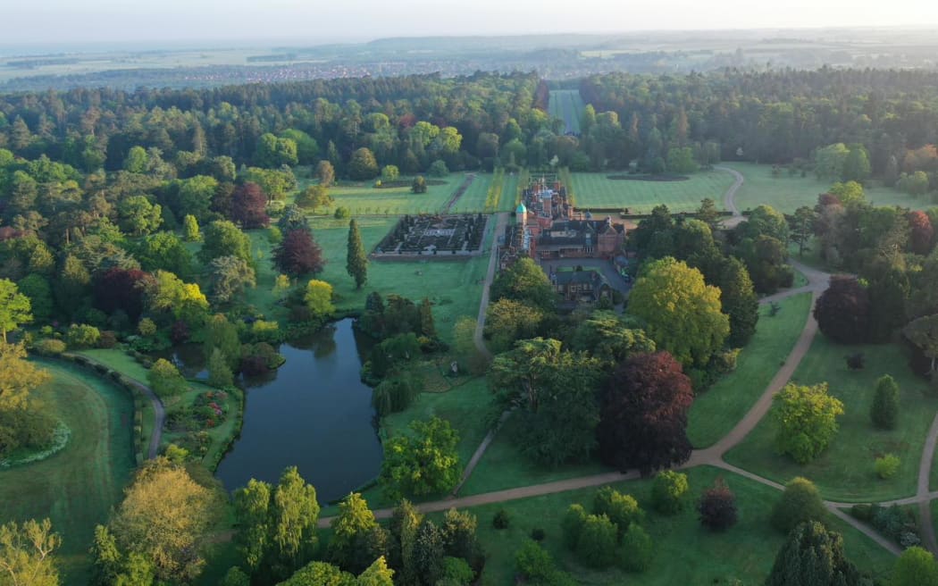 King Charles hiring a new shepherd | RNZ News