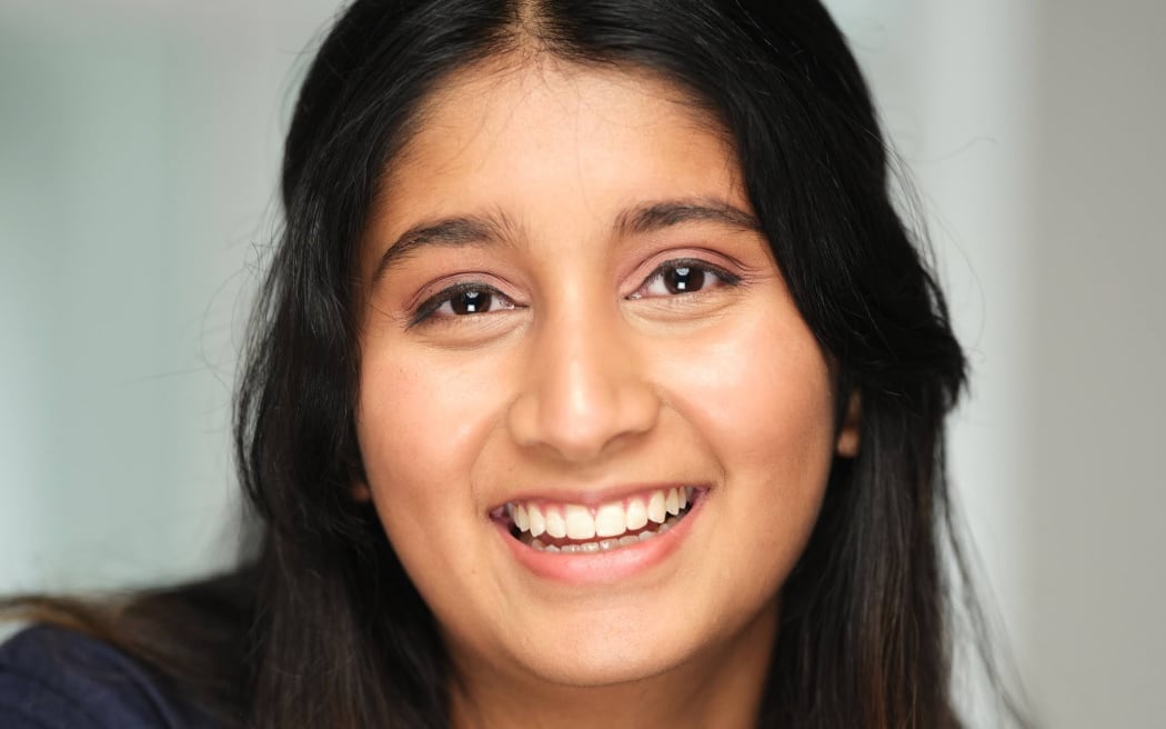 Teenage Muslim poet and songwriter Sabreen Islam | RNZ