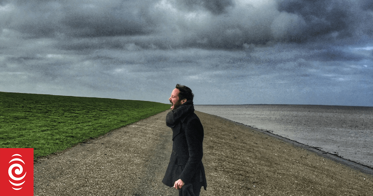 The Moth has flown: the life of musical adventurer Dean Roberts | RNZ