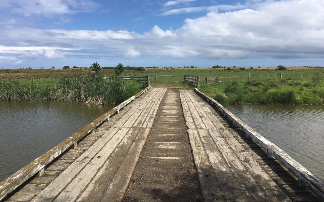 Patangata Bridge closure means 1km 'trek on foot' for families' tangi ...