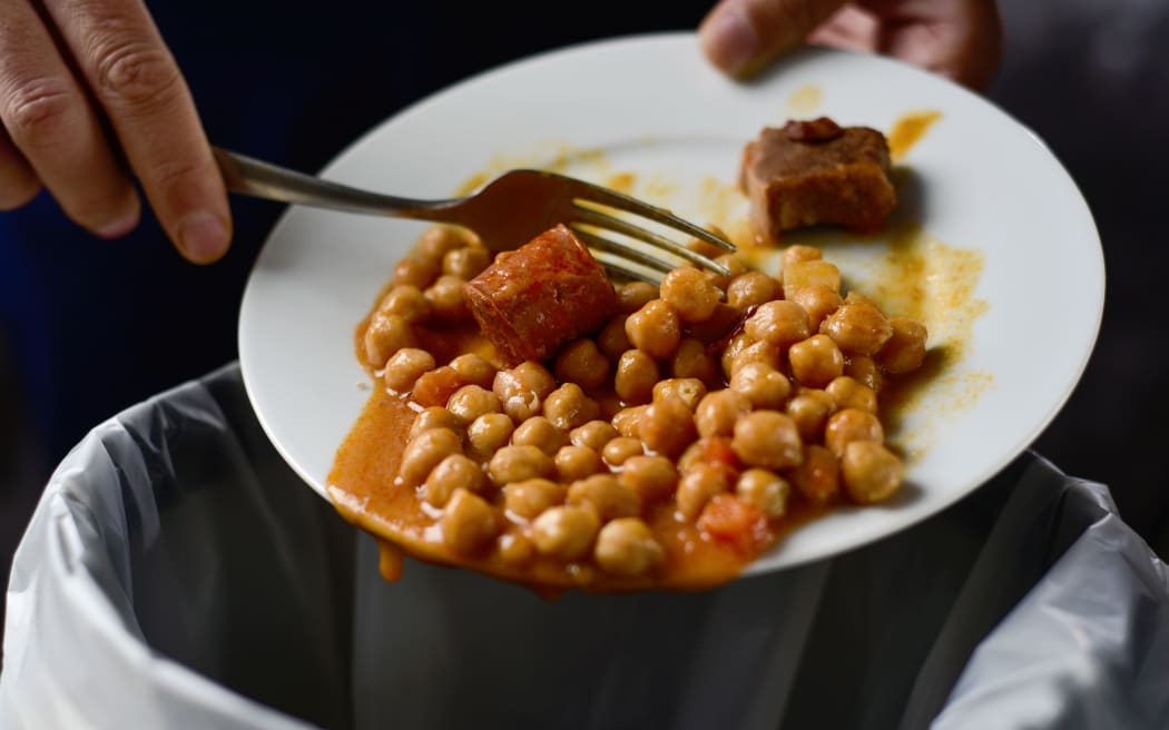 New Zealanders discard food worth about $2.4b in a year | RNZ News