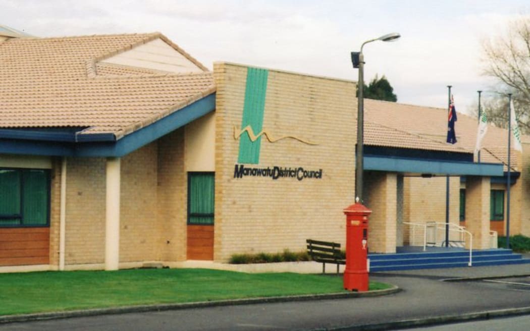 Manawatū District councillor Steve Bielski stands by anti-Muslim ...