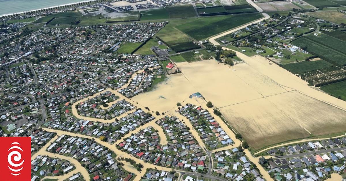Cyclone Gabrielle: Friday's response in pictures | RNZ News
