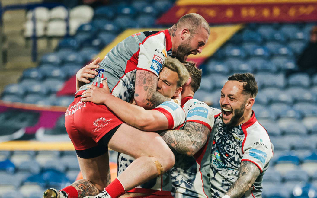 Leigh Leopards break 50-year Challenge Cup drought | RNZ News