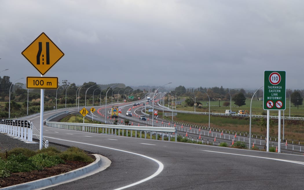 Fairness backlash over new SH2 Pāpāmoa East Interchange toll | RNZ News