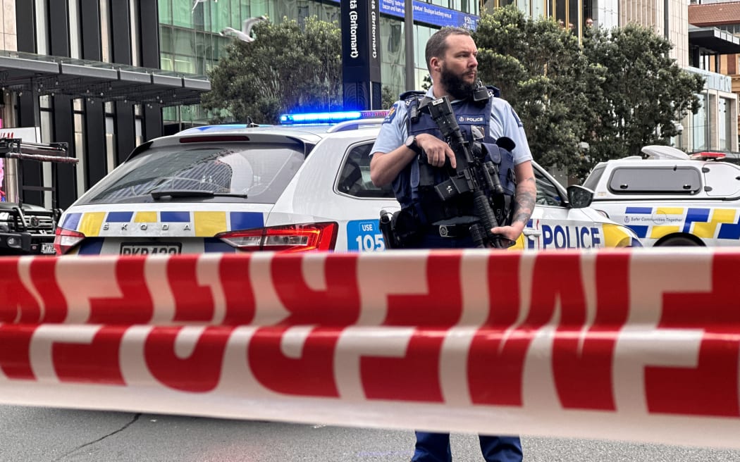 Auckland shooting: Scene still under investigation, police seek more ...