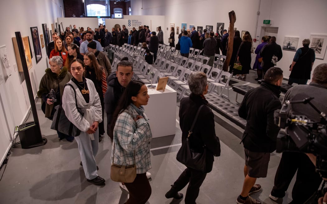 Kiingi Tuheitia Portraiture Award: Winning piece represents links of ...