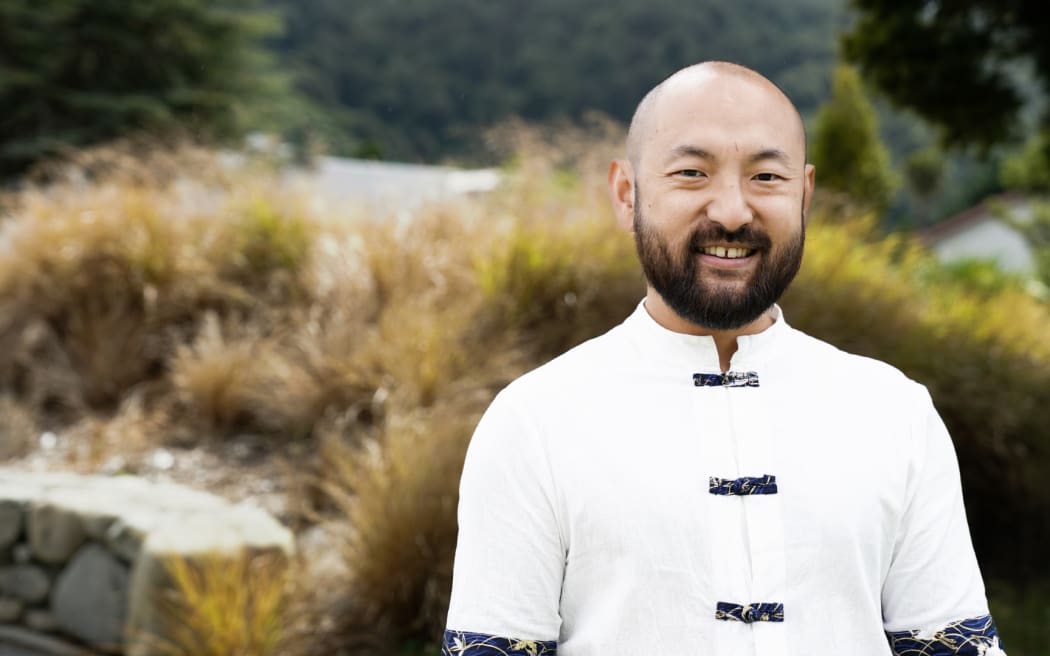 Lawrence Xu-Nan sworn in as first Chinese-origin Green MP | RNZ News