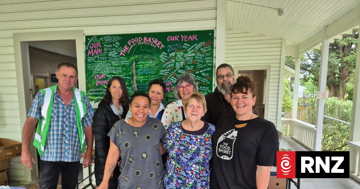 Local food basket providing kai for 800 people a week | RNZ