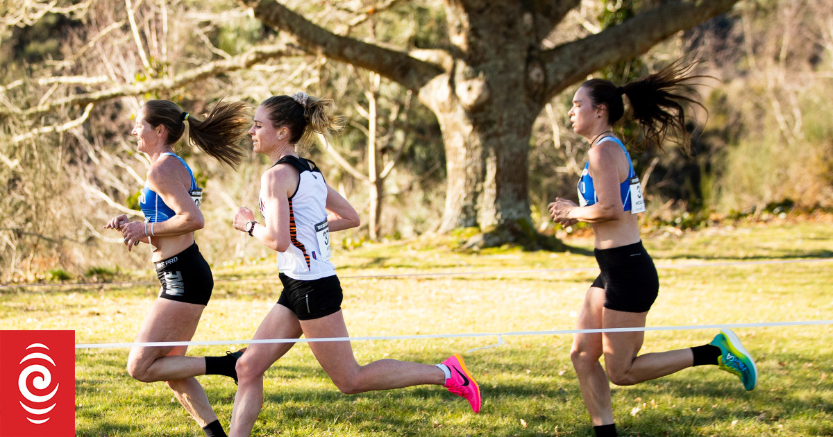 Born to run: Annika Pfitzinger overcomes chronic fatigue | RNZ