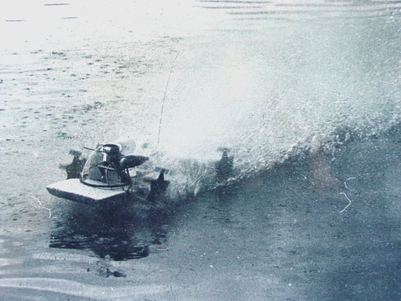 Inventor Keith Alexander - Springfree tramps to flying machines | RNZ