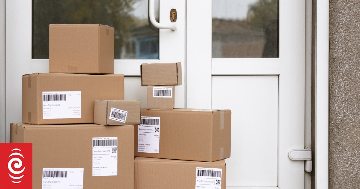 Woman charged over parcel theft spree | RNZ News