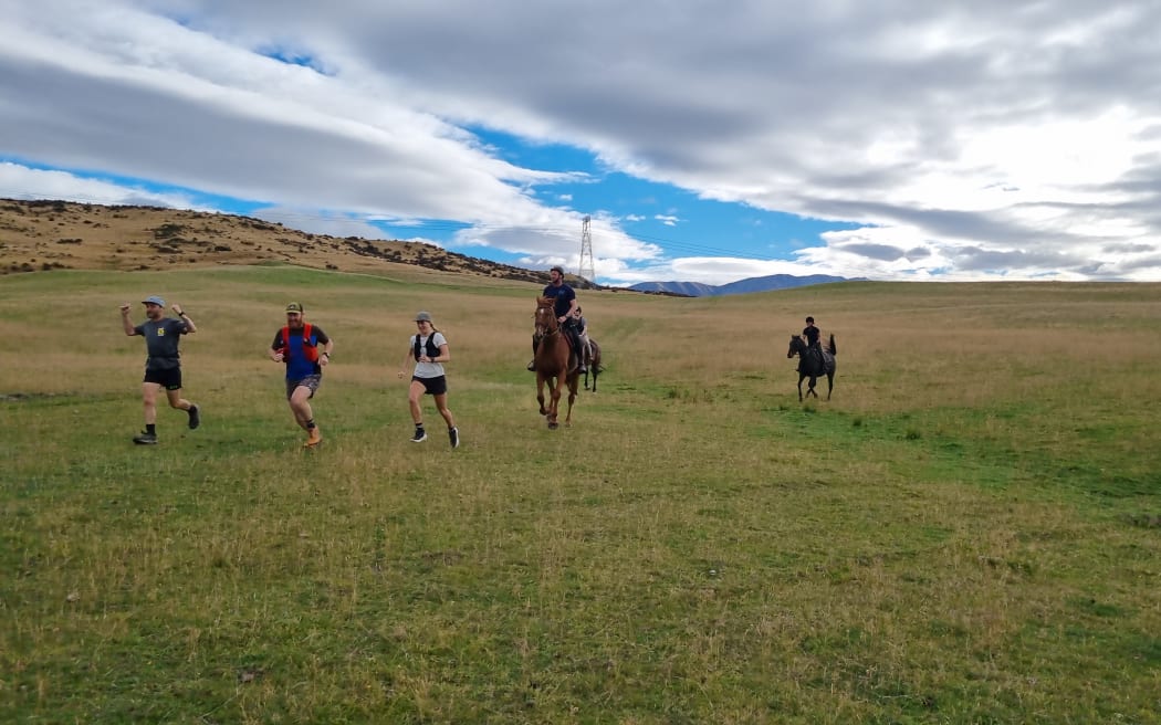 'They're better at running than we are' - Only Fools and Horses race ...