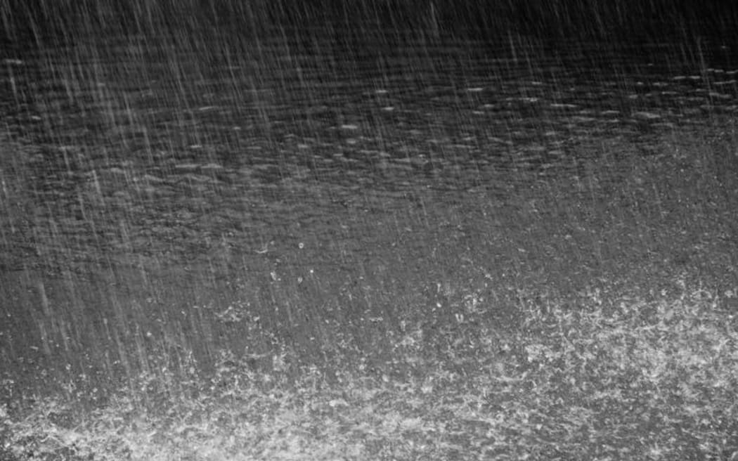 Heavy rain warning, up to 200mm set to hit Westland, Fiordland | RNZ News