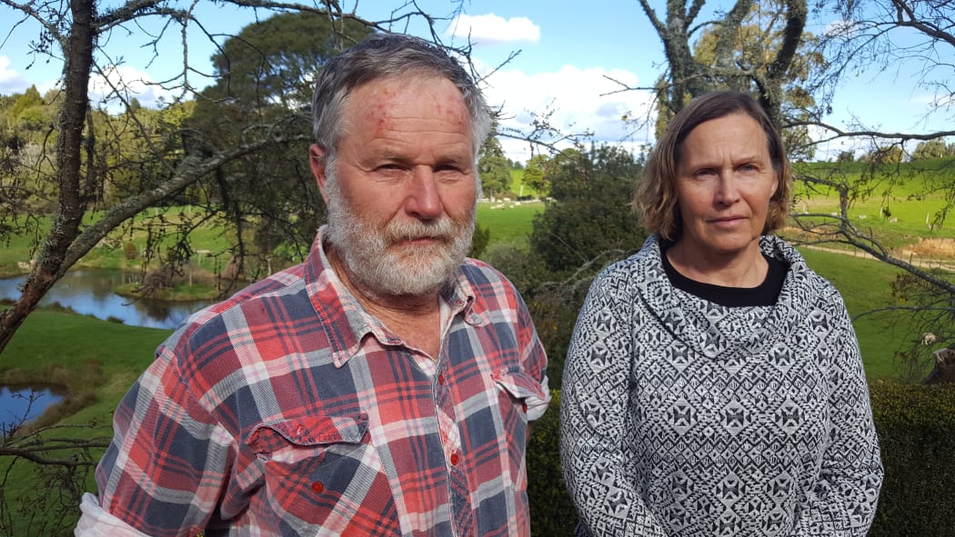 Meet the farming couple breeding leeches for NZ hospitals | RNZ