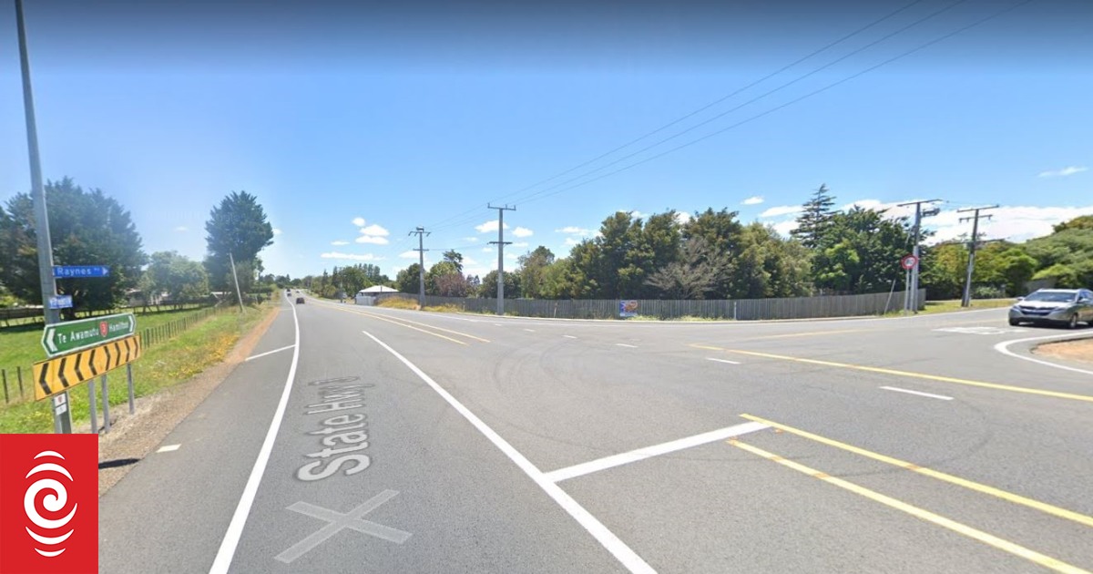 Hamilton residents say road closure will put lives at risk | RNZ News