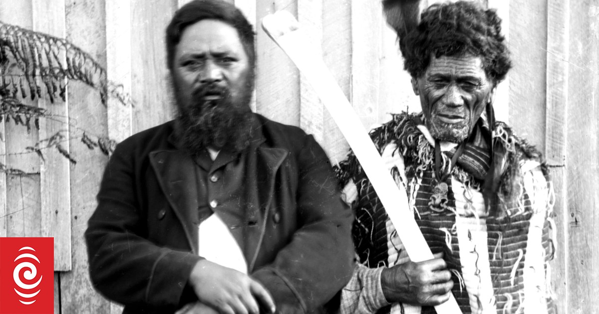 Museum unveils treaty taonga | RNZ News