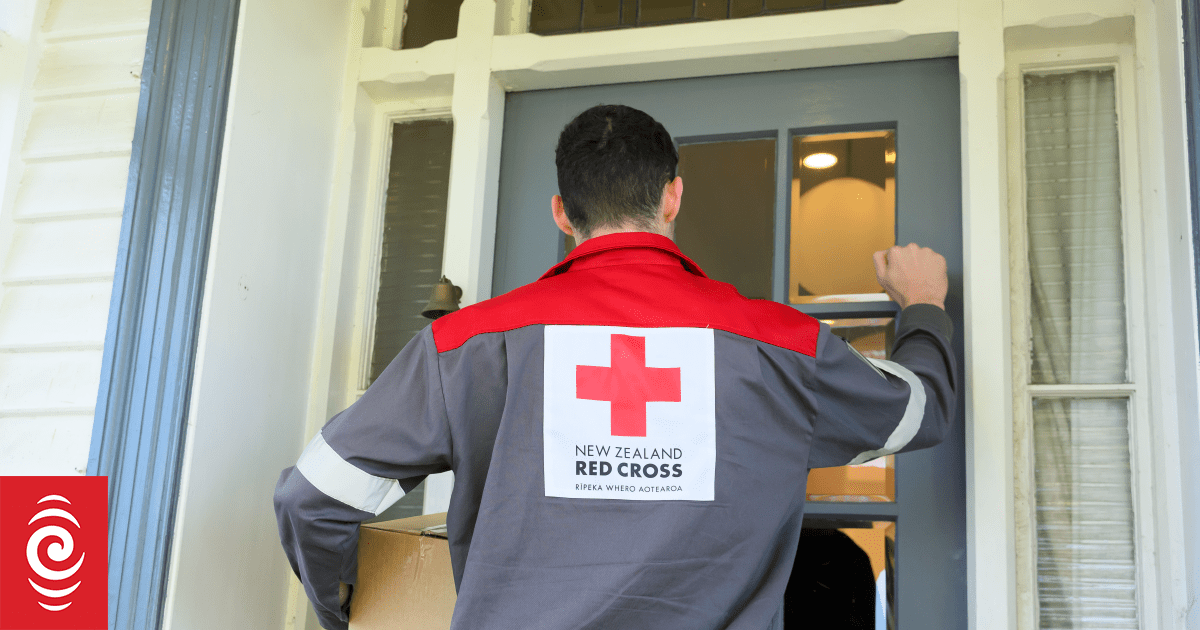 Red Cross urges wardrobe spring clean this Saturday | RNZ