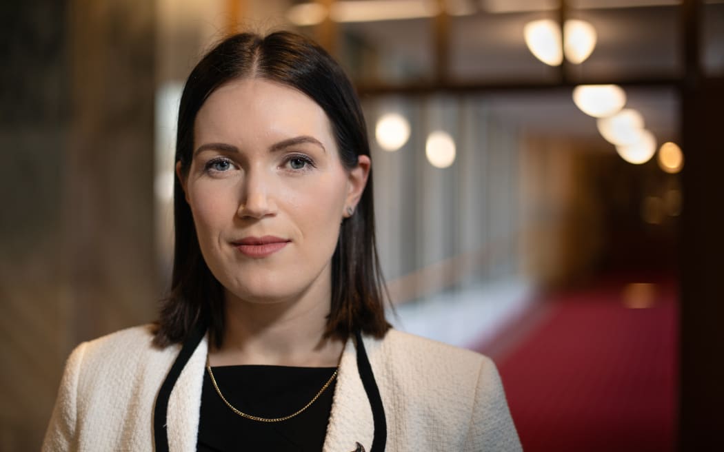 Government mulls expanding inquiry into Covid-19 response | RNZ News