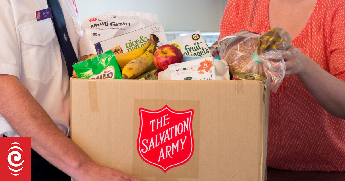 Surge in families seeking food parcels | RNZ