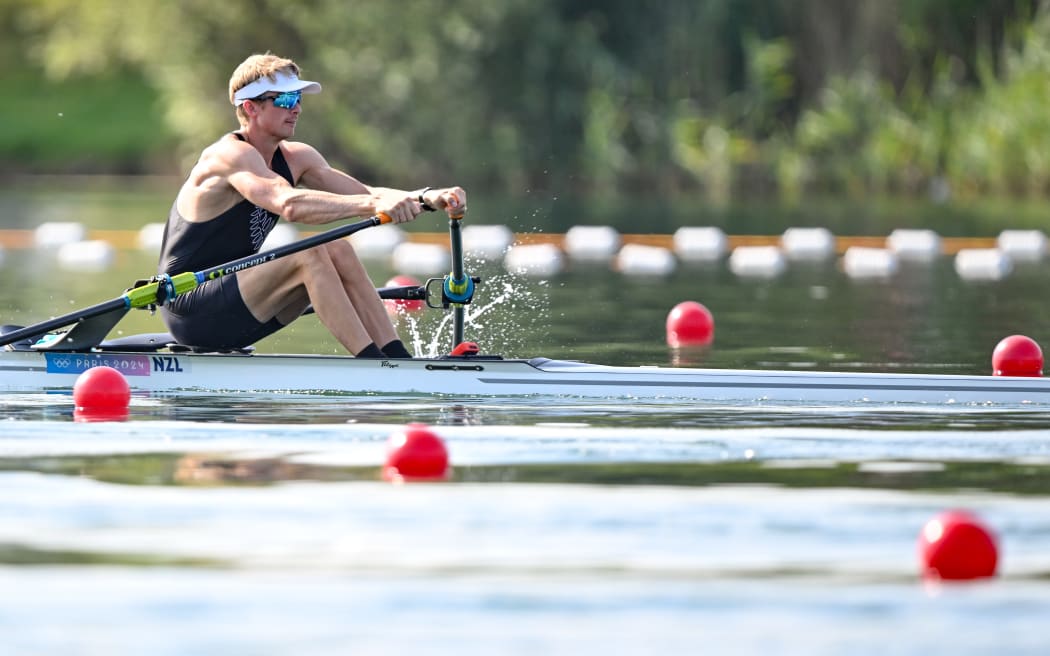 Olympics: Twigg leads dominant day for NZ rowers | RNZ News