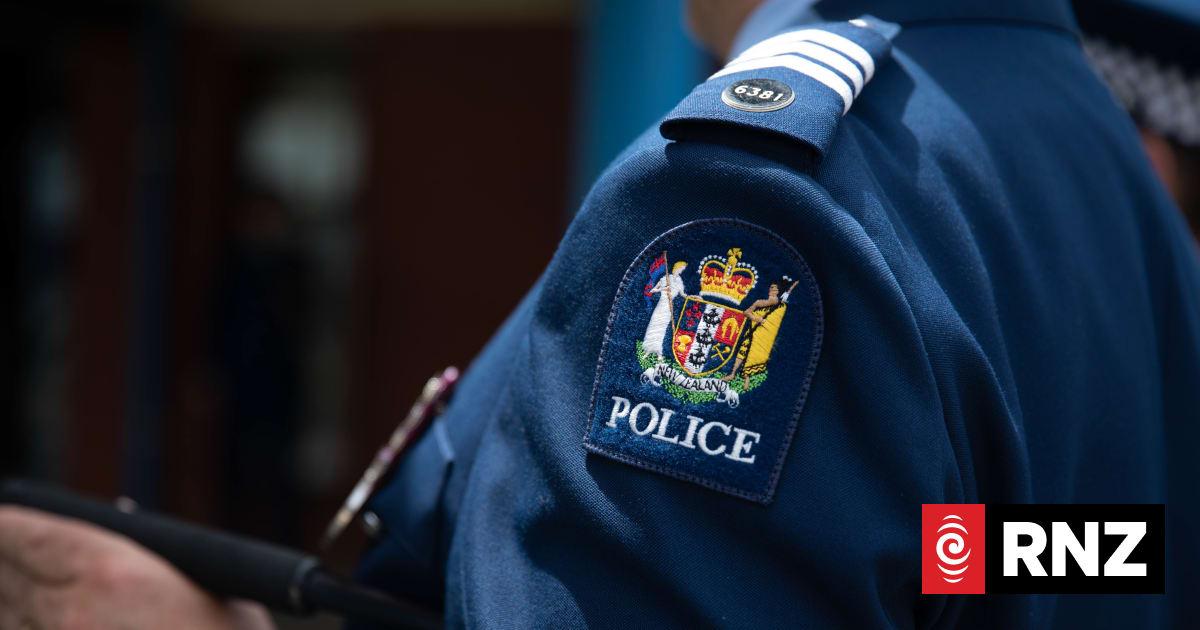 Public's trust in police a factor in probe of Alan Hall case, law ...