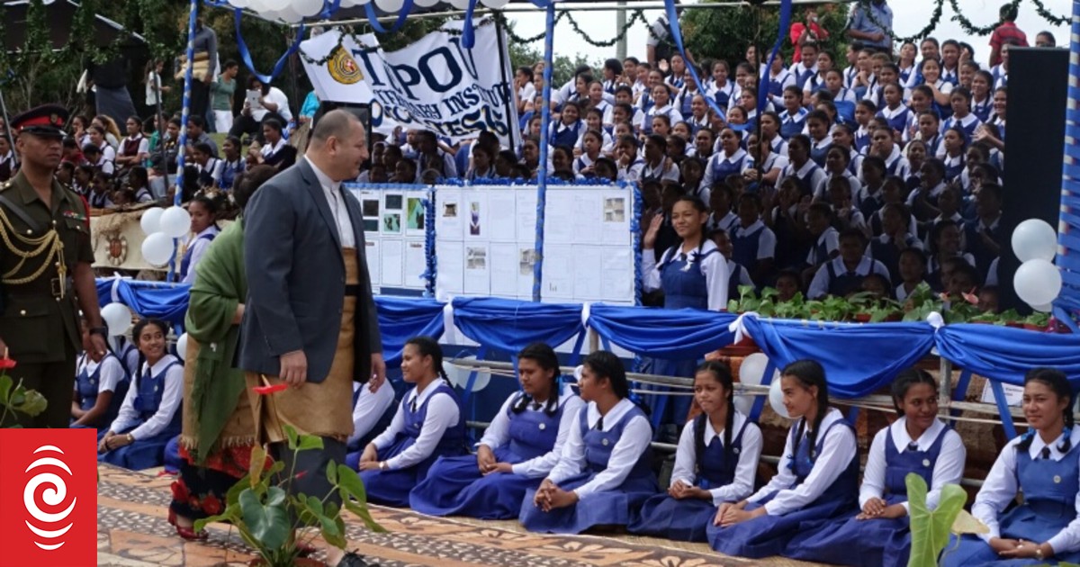 To mark coronation, Tonga releases 23 prisoners | RNZ News