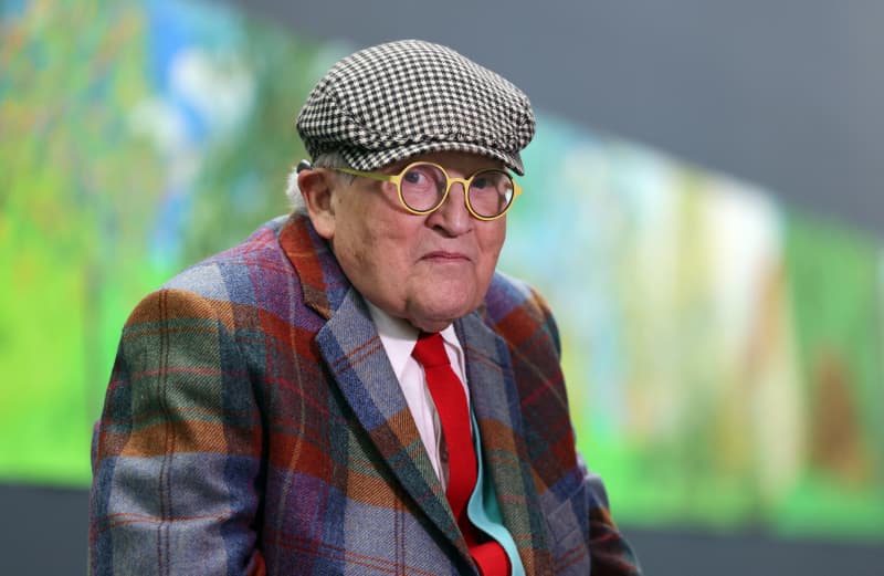 Contemporary art giant David Hockney dies aged 88 | RNZ