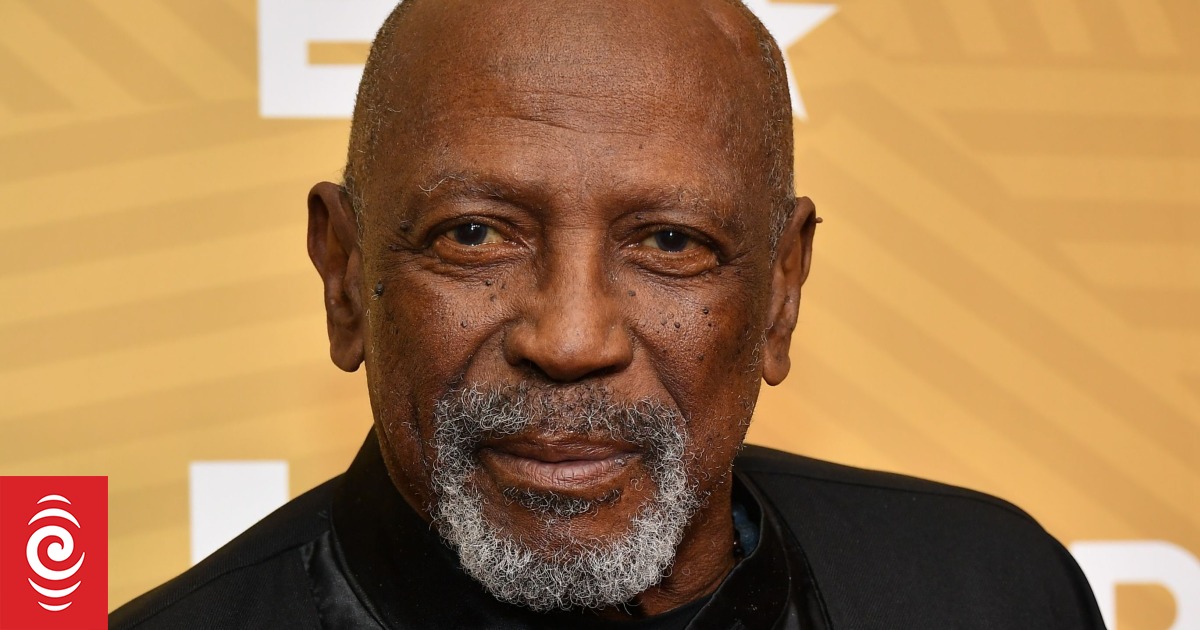 Louis Gossett Jr: First black man to win supporting actor Oscar dies ...