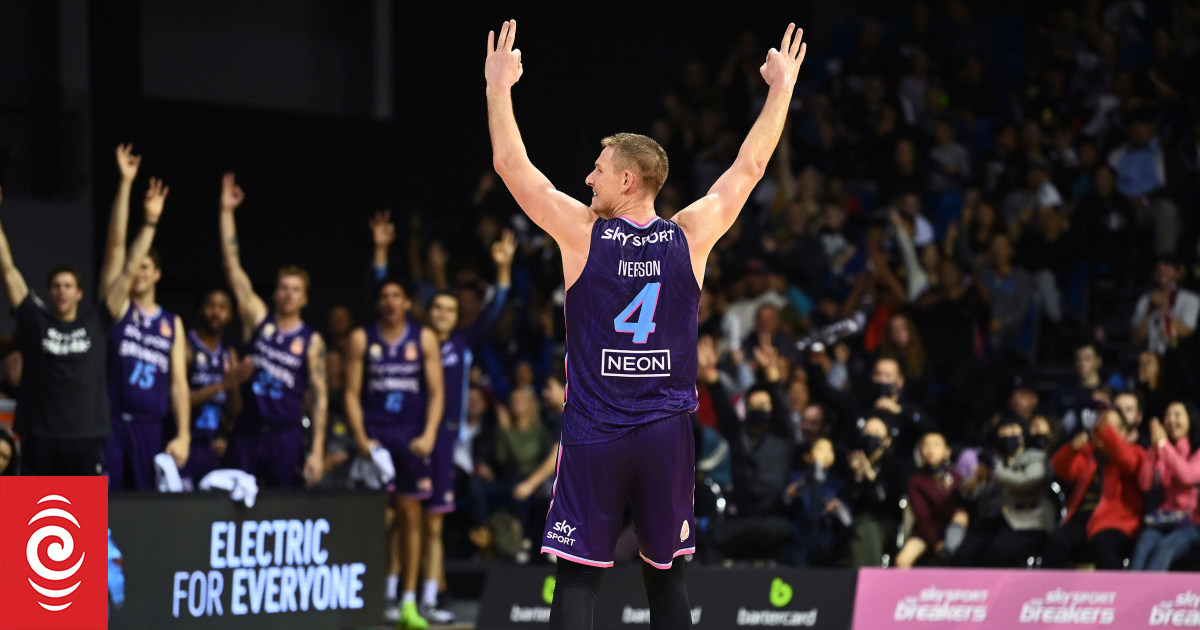Sports commentator Sam Ackerman | RNZ